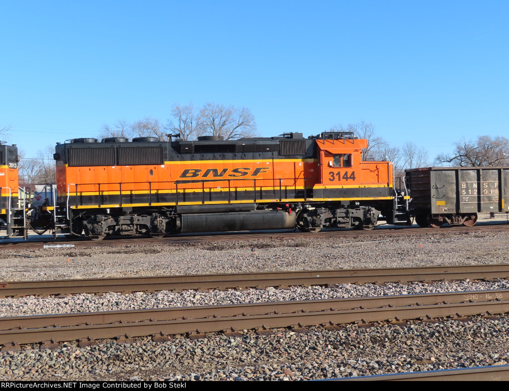 BNSF 3144 GP50